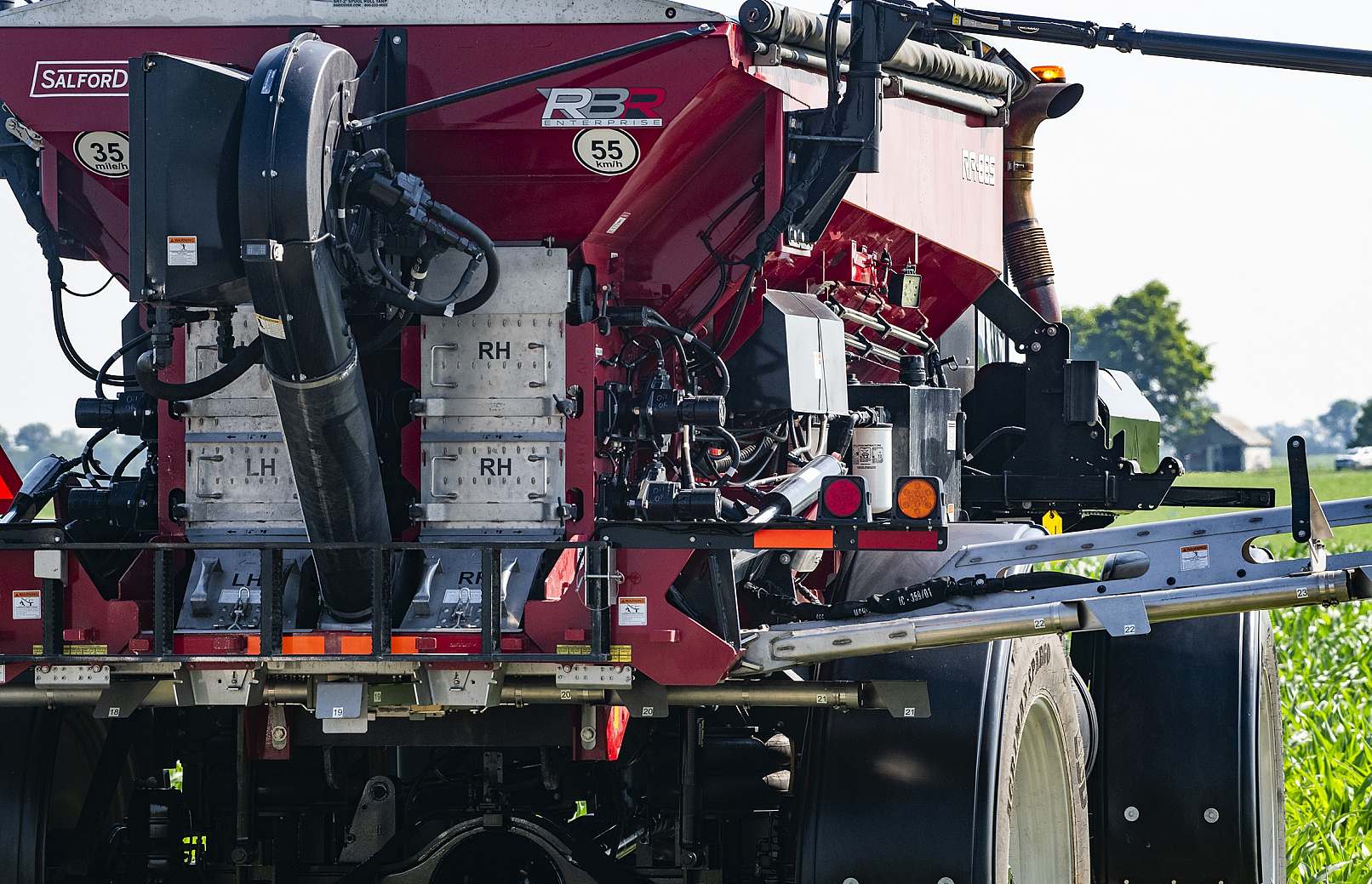 Spinner Spreader - New Leader | RBR Enterprise